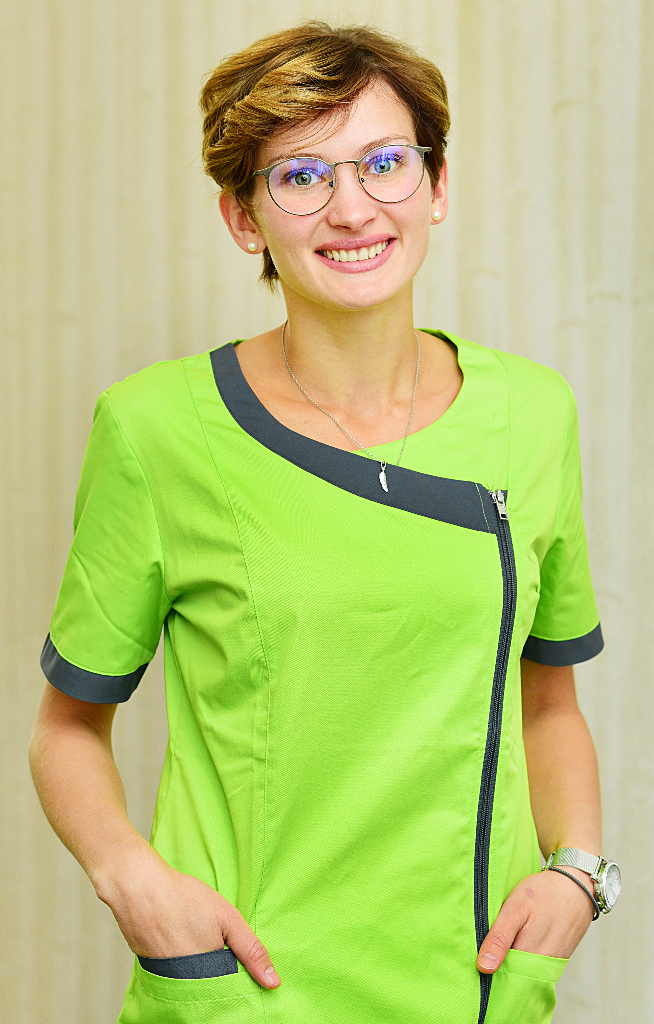 Zahnarztpraxis Dr. Eva Felber - Über Uns